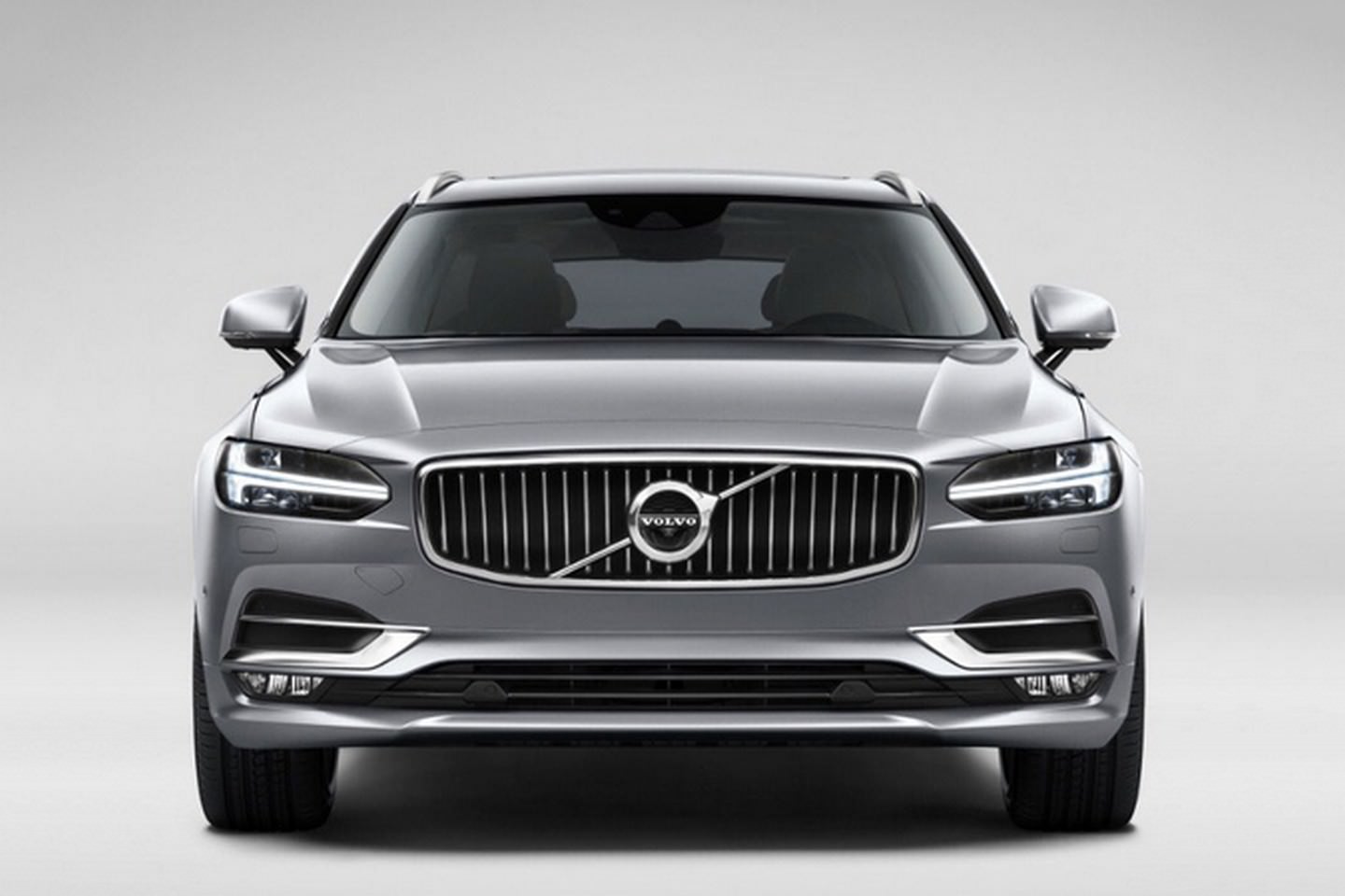 Volvo V90 : le break de luxe arrive de Suède