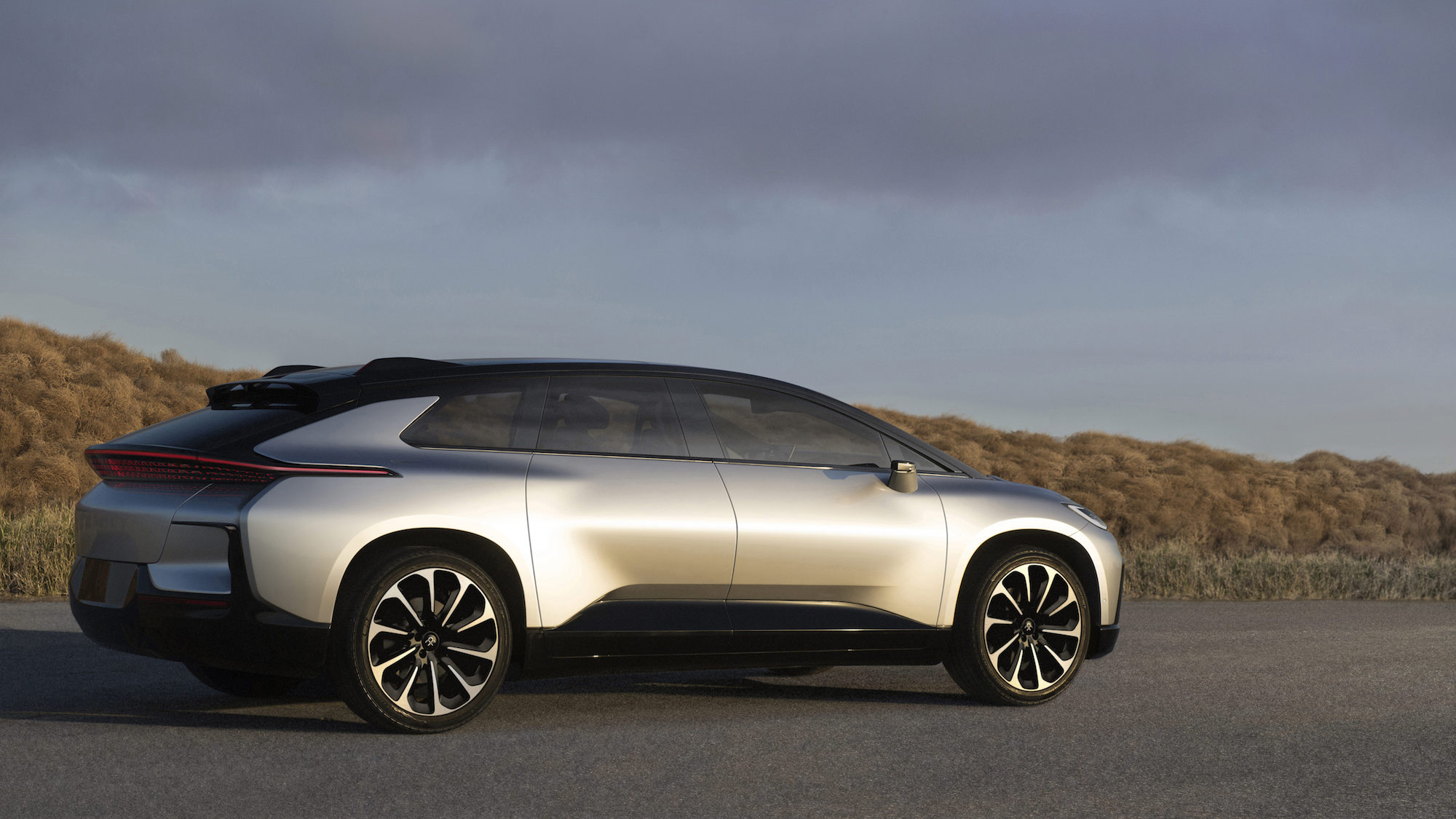Faraday Future FF91: Elle veut faire mieux que Tesla