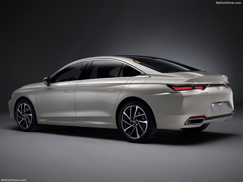 DS Automobiles officialise sa berline haut de gamme, la DS9