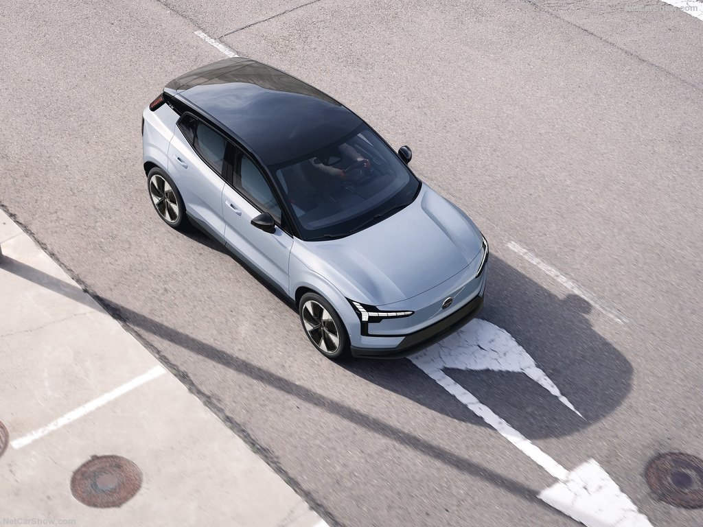 Volvo EX30 2024, un nouveau SUV petit et premium